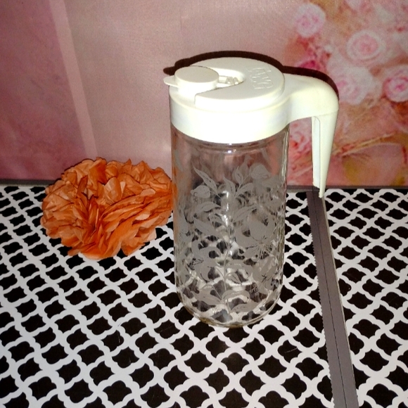 tang | Kitchen | Vintage Tang Pitcher | Poshmark